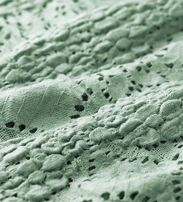 ストレッチレース調ハイネックプルオーバー - ベルーナ【公式】